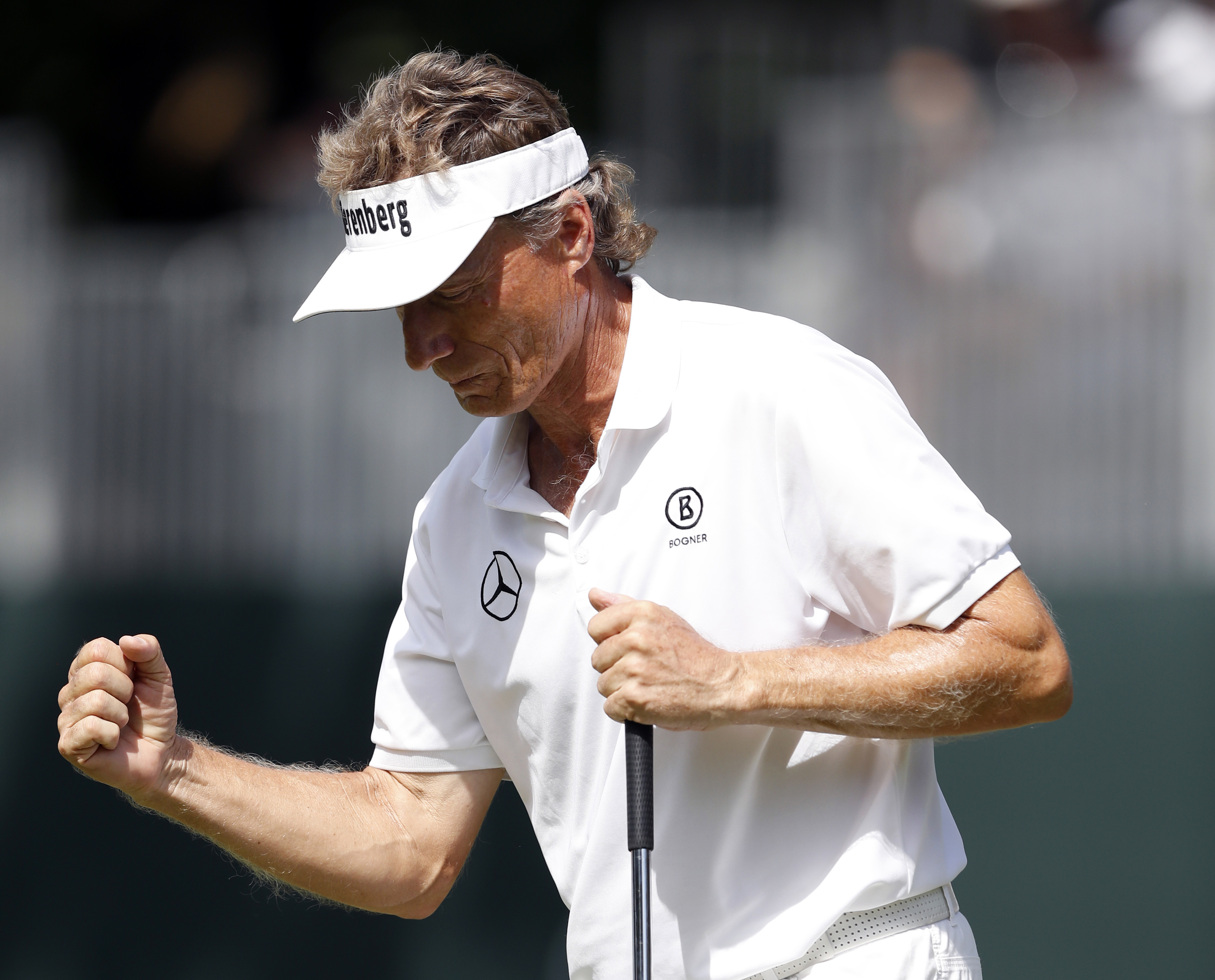 Langer surges to tie for lead at 6-under in Iowa - Sports Illustrated