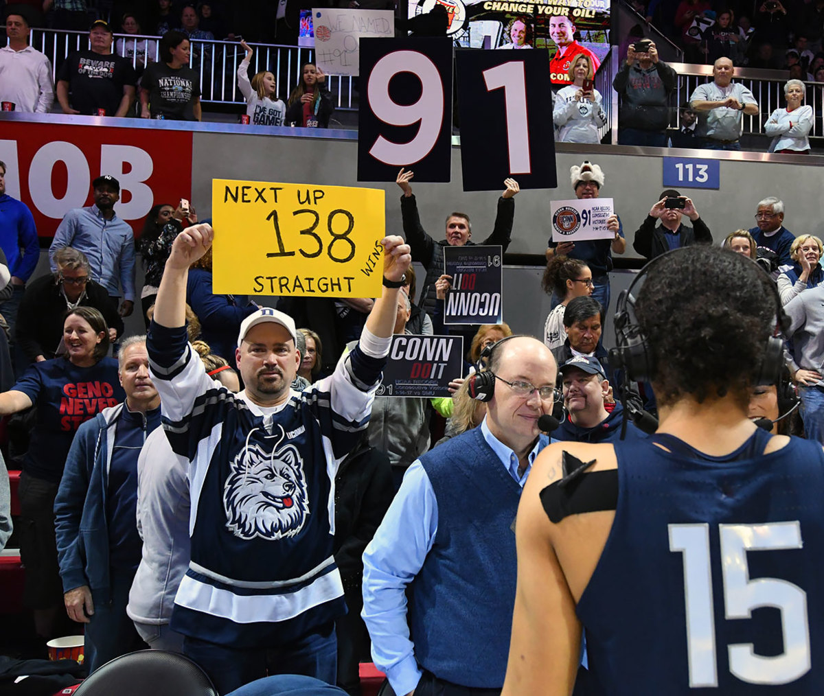 College Basketball Superfans (Jan. 9-15) - Sports Illustrated