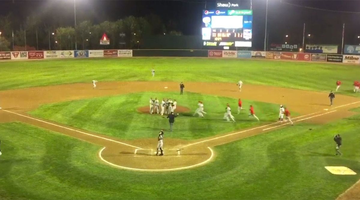 Independent league team loses game after thinking it won title - Sports ...