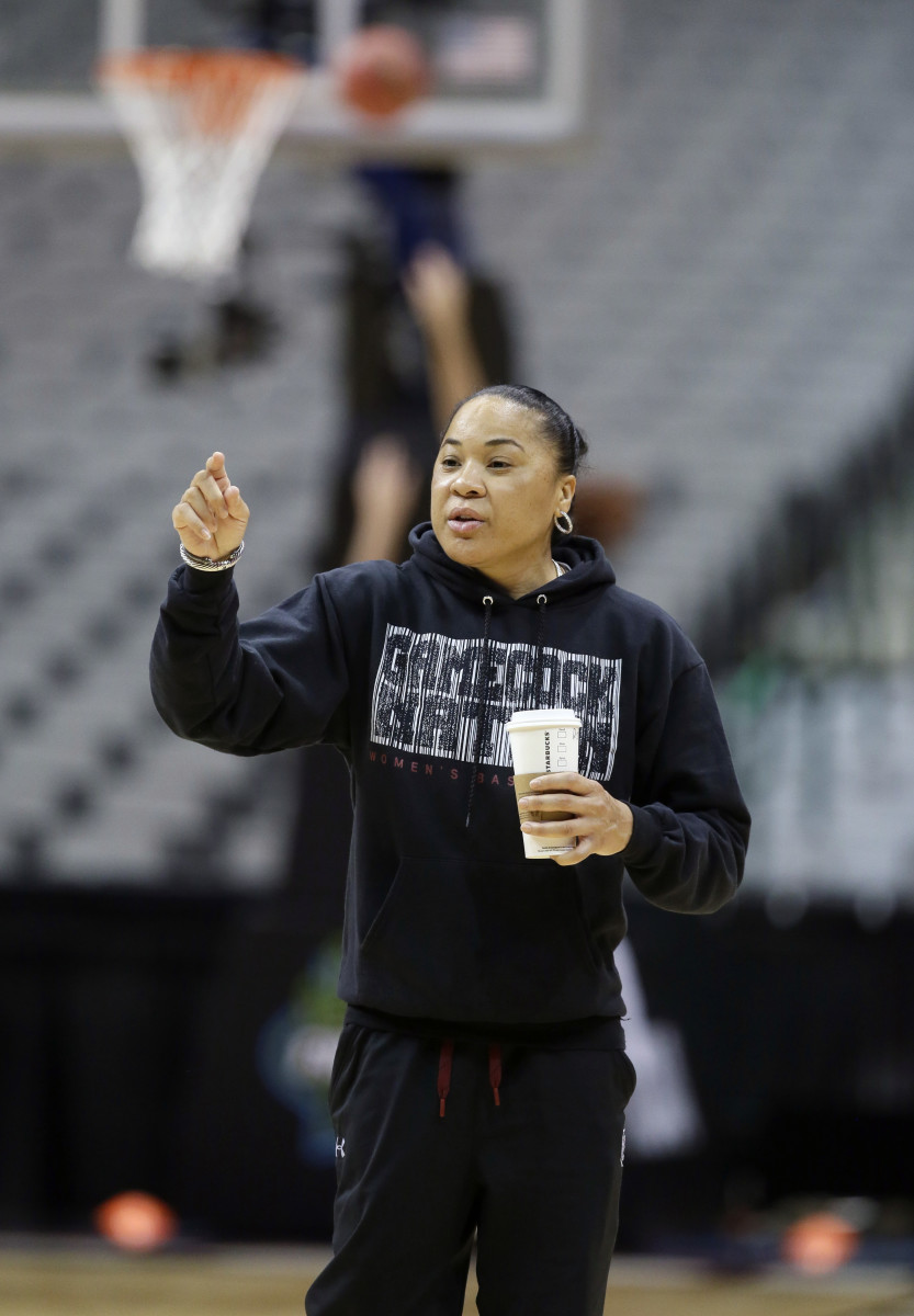 Staley another chance vs VanDerveer in women's Final Four - Sports ...