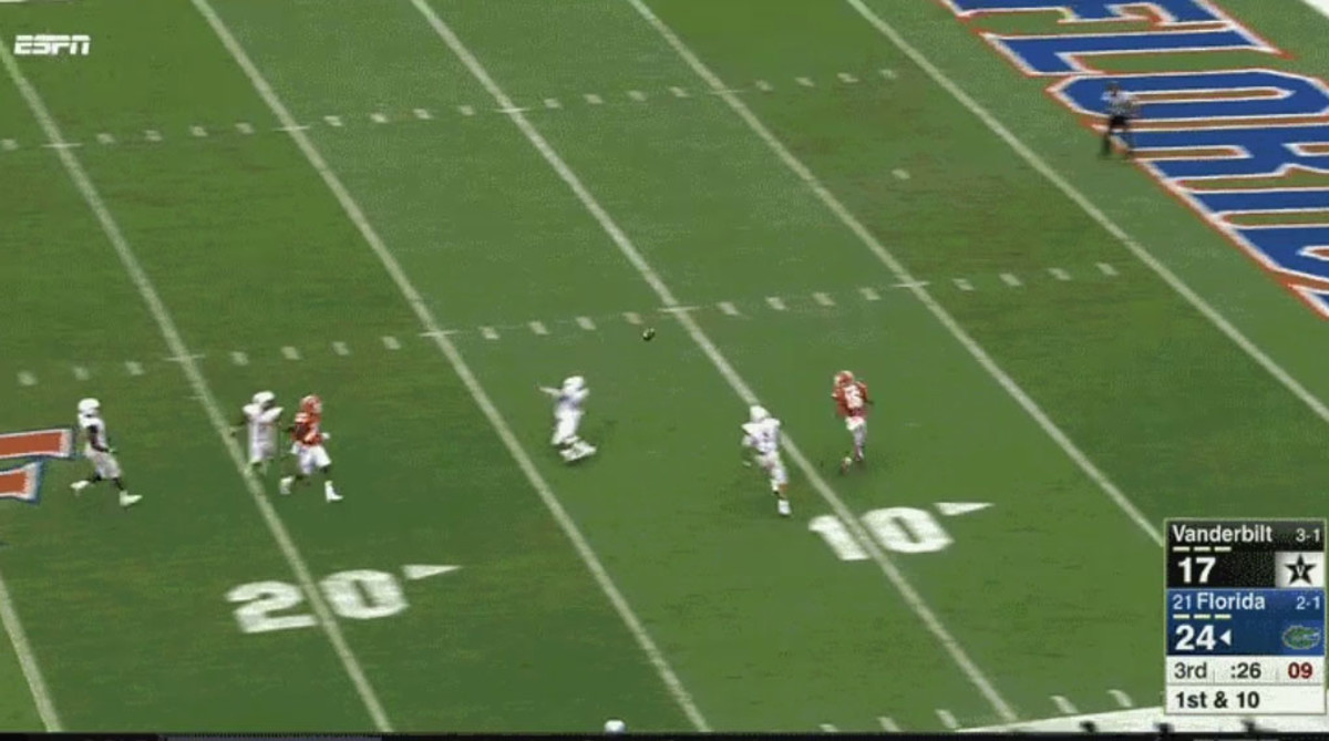Florida receiver Freddie Swain makes lucky one-hand catch (video ...