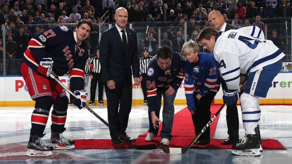 Rangers honor late NYPD Detective Steven McDonald - Sports Illustrated