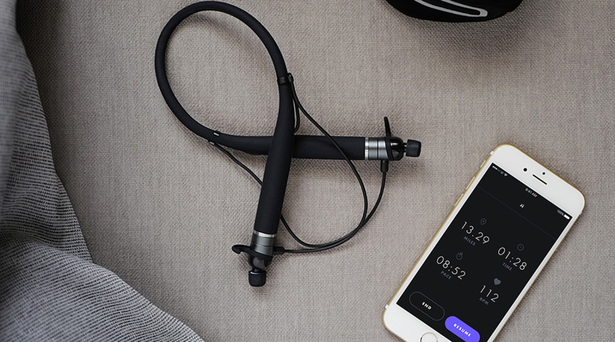 Lifebeam Vi review: AI coaching, Bluetooth headphones - Sports Illustrated