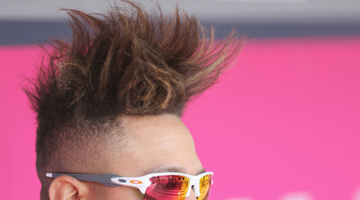 Astros first baseman Yuli Gurriel has MLB's craziest hair - Sports ...