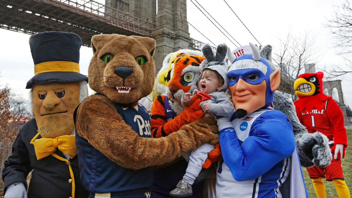 ACC mascots terrify baby in Brooklyn Bridge photo - Sports Illustrated