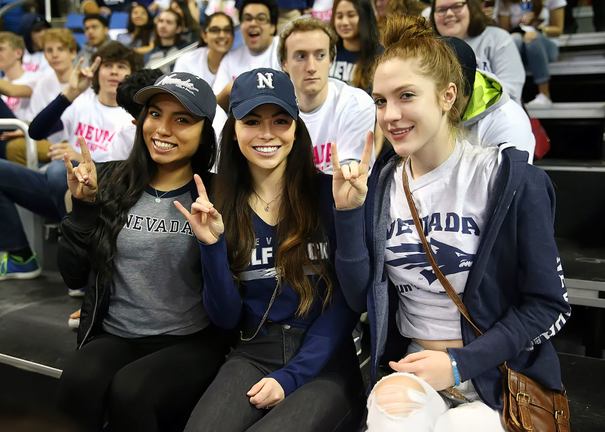 College Basketball Superfans - Sports Illustrated