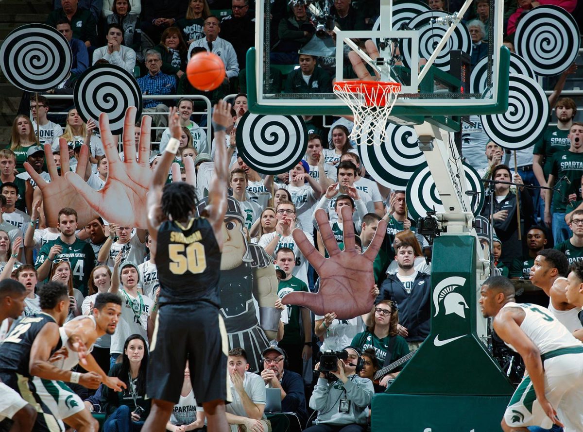 College Basketball Superfans - Sports Illustrated