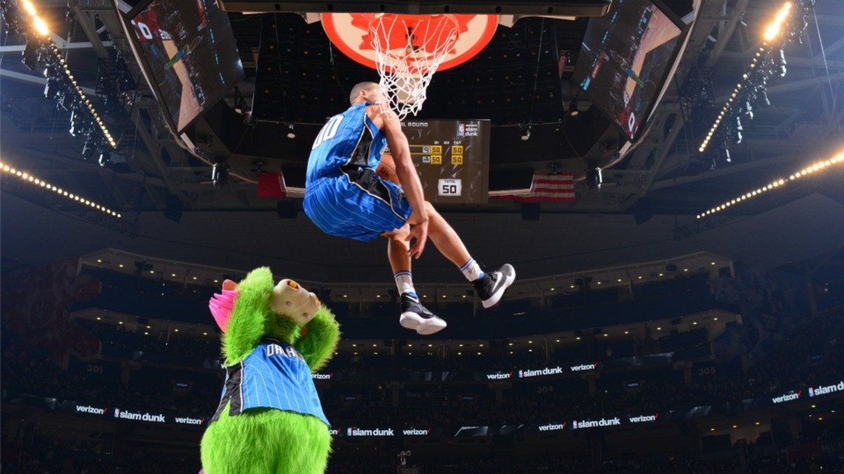 Orlando Magic Aaron Gordon’s under the legs dunk in claymation - Sports ...