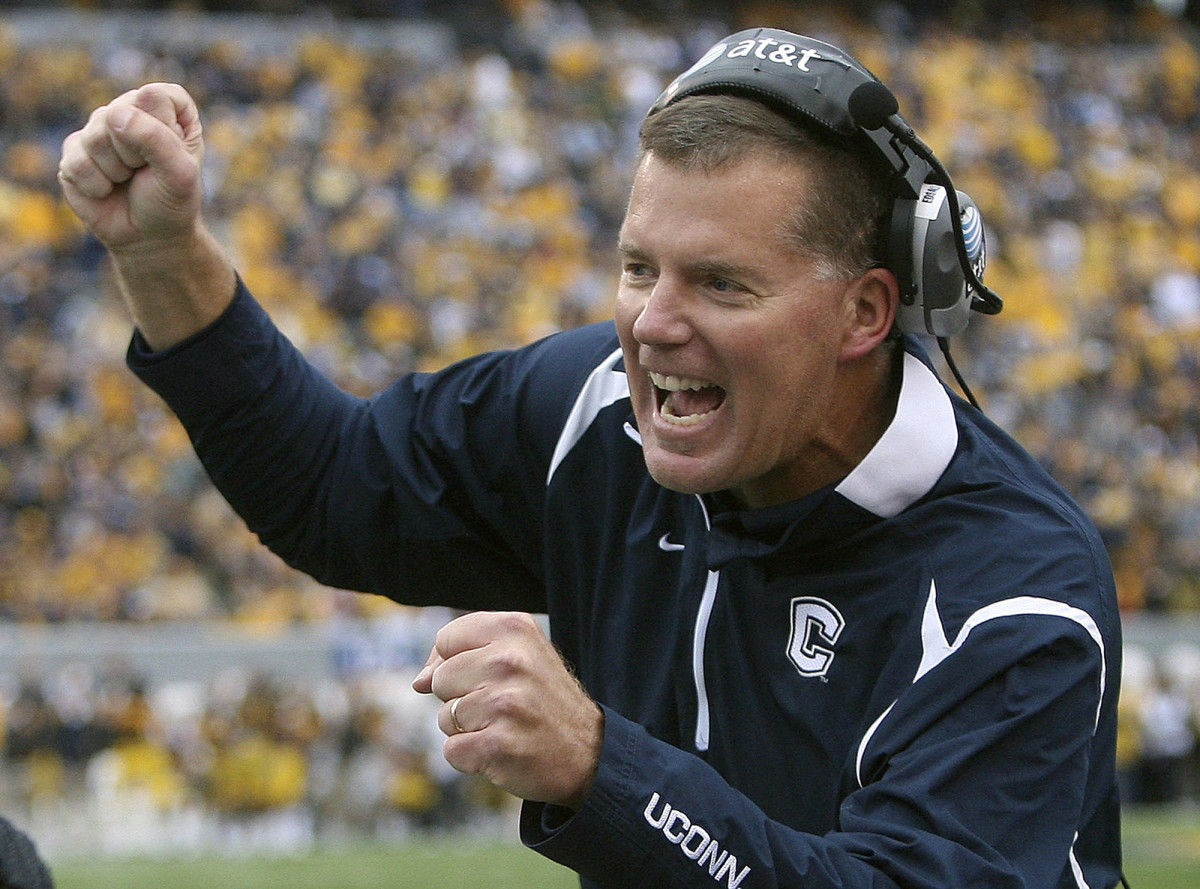 UConn hires Edsall to return as coach from NFL's Lions - Sports Illustrated