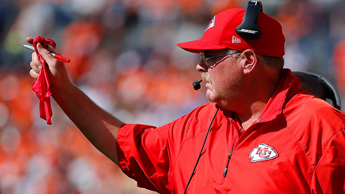 Week Under Review: NFL officiating, Peyton Manning's speech, more ...