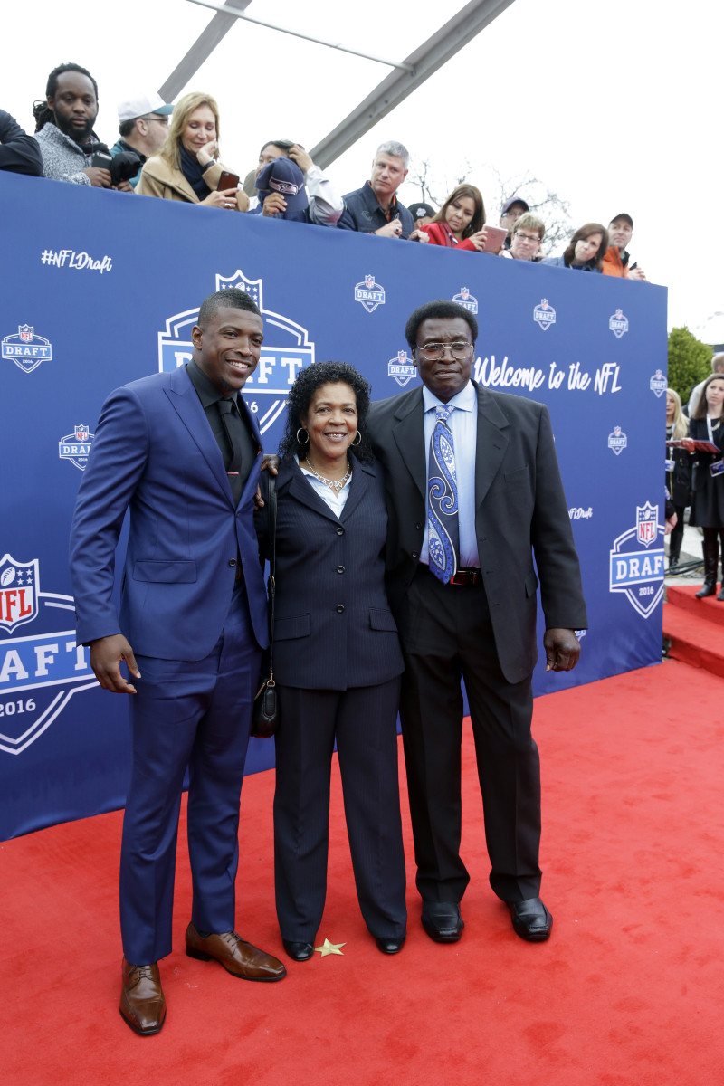 Falcons keep focus on defense by drafting safety Neal - Sports Illustrated