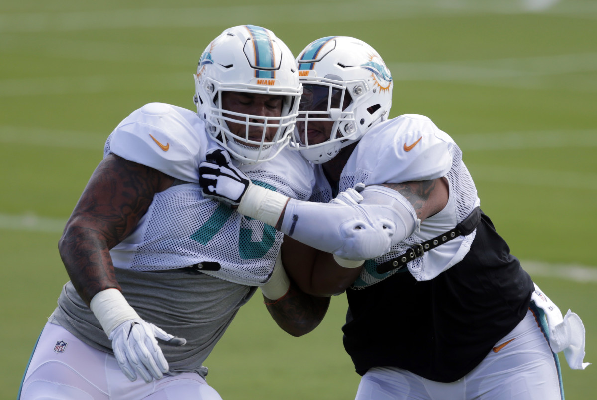 Dolphins offices closed Thursday in anticipation of Matthew - Sports ...