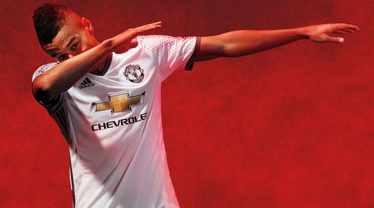 New kits: Manchester United, Bayern, Chelsea, Real Madrid (PHOTOS ...