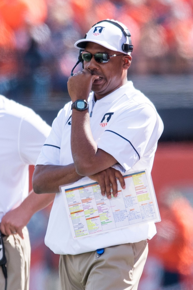 With offense flailing, Illinois coaches want more from Lunt - Sports ...
