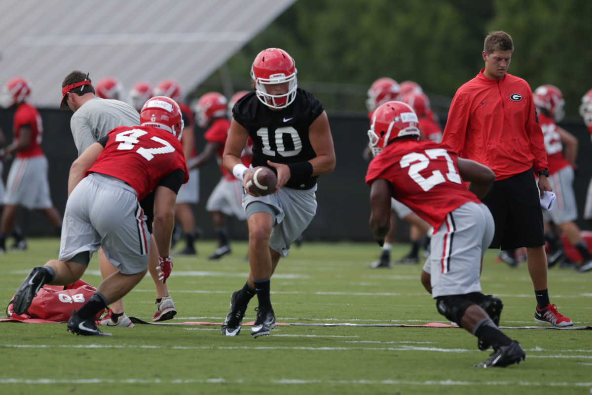 Georgia QB race could be affected by health of top RBs - Sports Illustrated