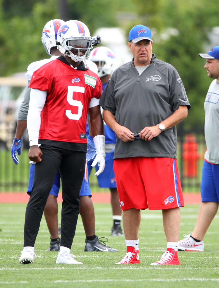 Bills QB Taylor reflects on how far he's come in 1 year - Sports ...