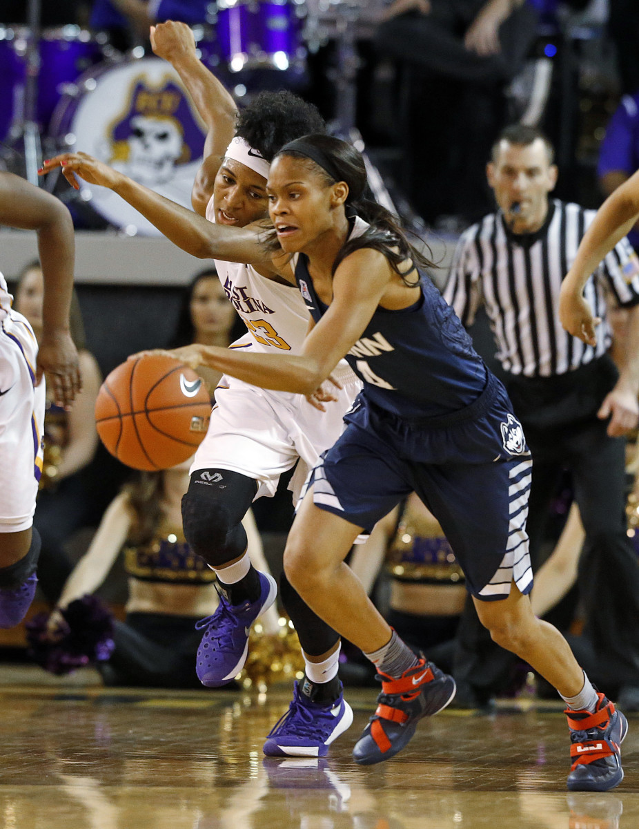 No. 1 UConn clinches share of AAC title by routing ECU 84-41 - Sports ...
