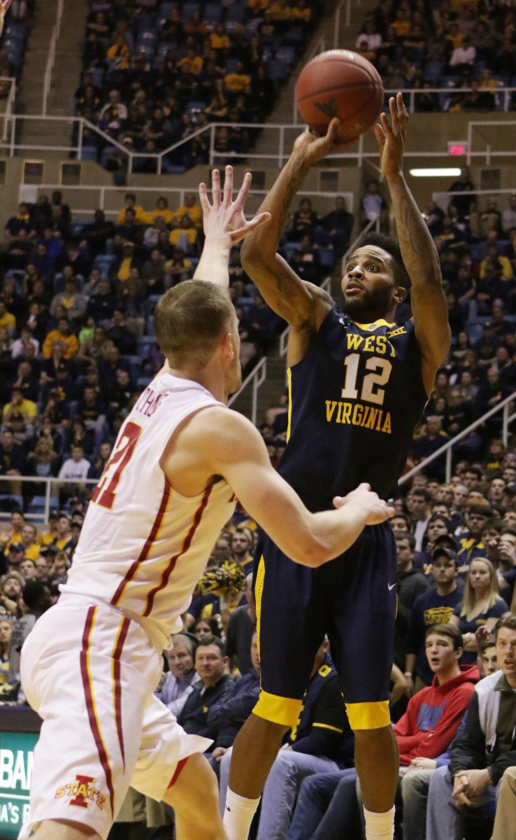 West Virginia's deep bench led by top scorer Jaysean Paige - Sports ...