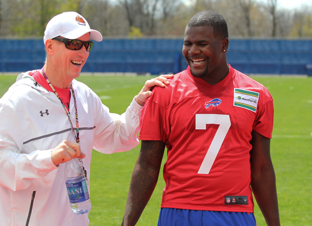 Bills take step-at-a-time approach to groom QB Cardale Jones - Sports ...
