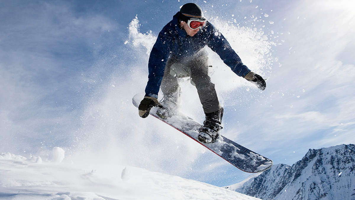 Everything you need for the ultimate snowboarding adventure - Sports ...