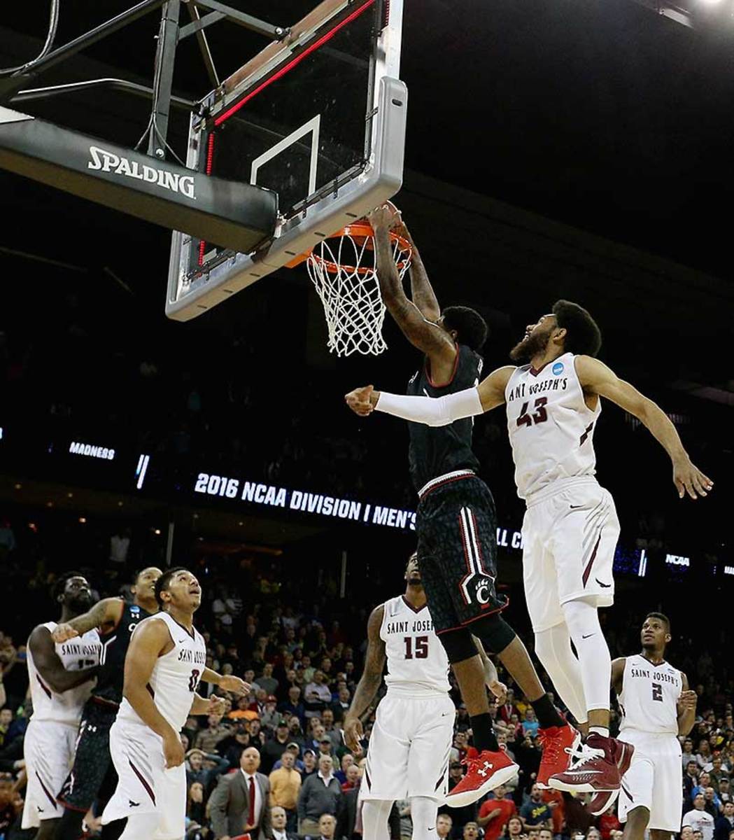 Day 2 photos of the 2016 NCAA Tournament - Sports Illustrated