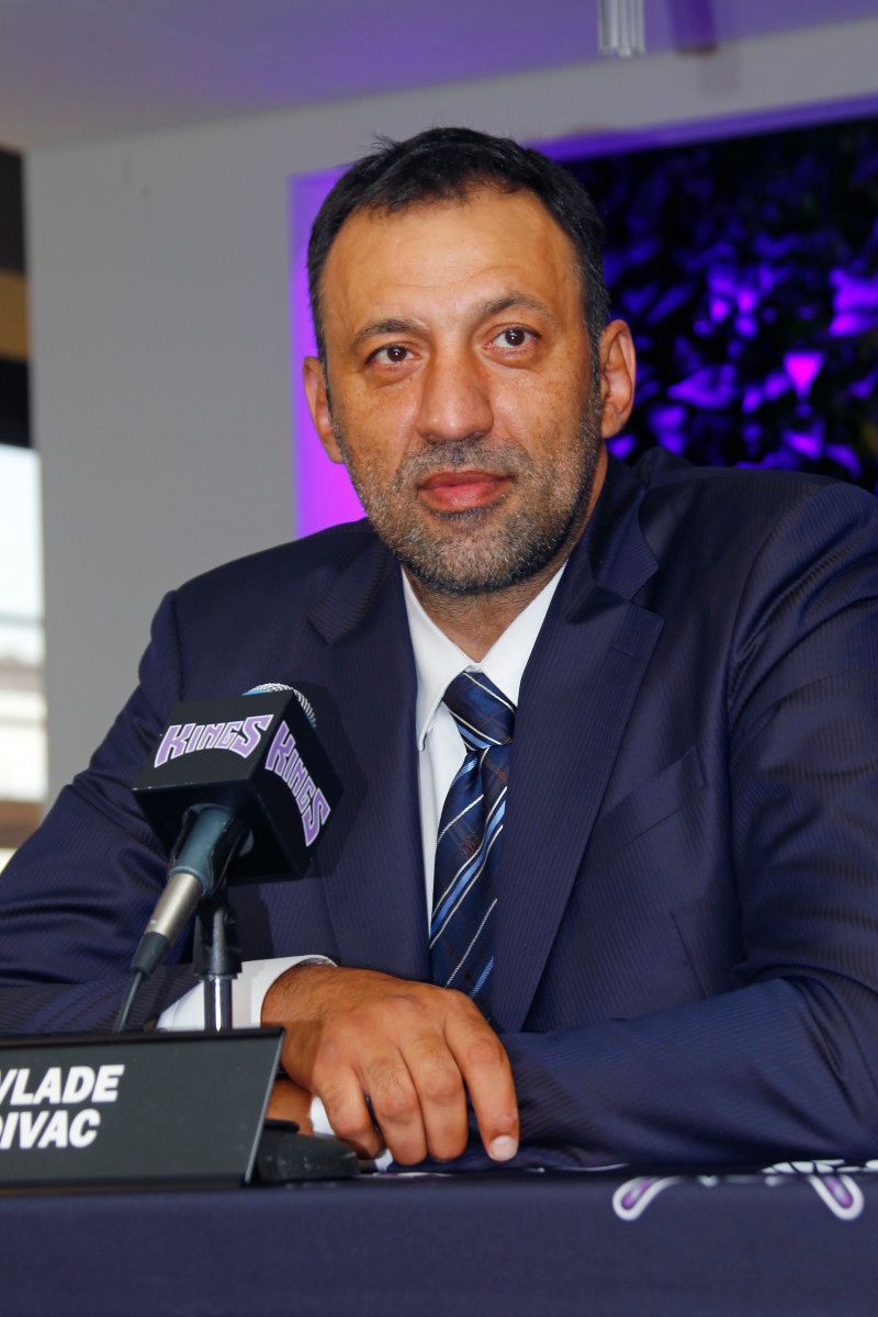 Kings give GM Vlade Divac multiyear contract - Sports Illustrated
