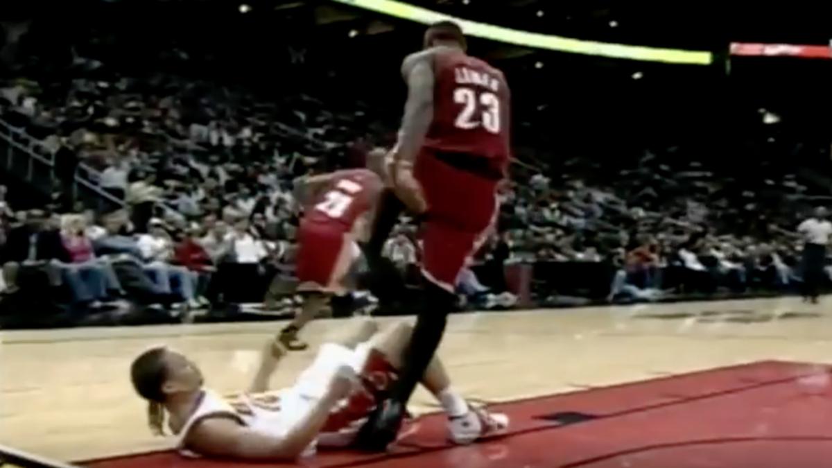 LeBron James steps over Ty Lue after dunking (VIDEO) - Sports Illustrated