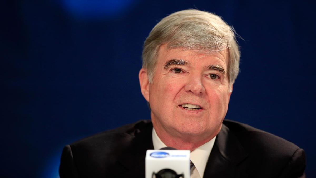 NCAA president Mark Emmert against Michigan spring break pratice ...