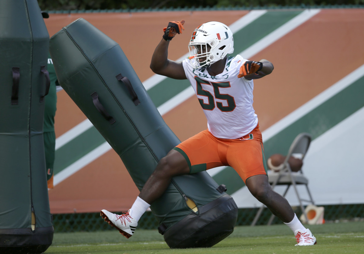 Hurricanes have precocious freshman at middle linebacker - Sports ...