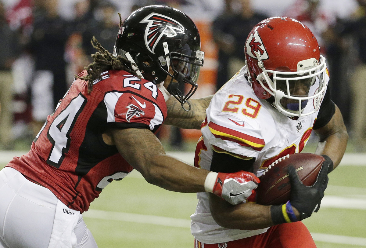 Chiefs' win over Falcons adds glitz to AFC West showdown - Sports ...