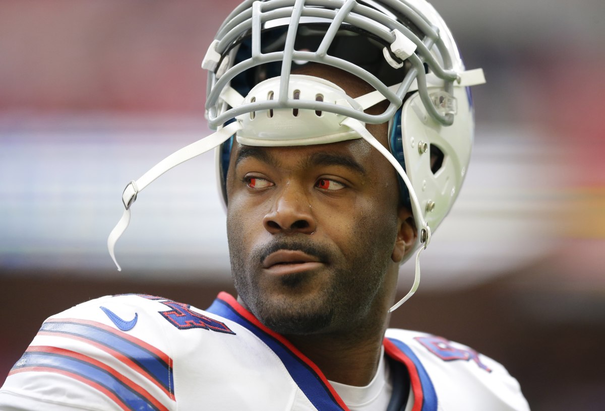 DE Mario Williams completes 2-day visit with Dolphins - Sports Illustrated