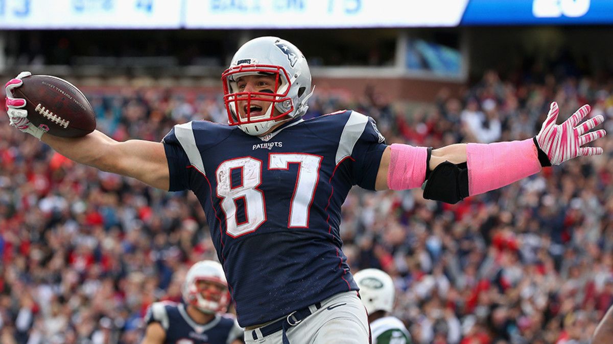 Madden 17 cover: Rob Gronkowski on EA Sports NFL game - Sports Illustrated
