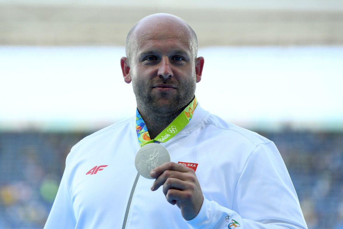 Discus thrower auctions medal to fund child's cancer treatment - Sports ...