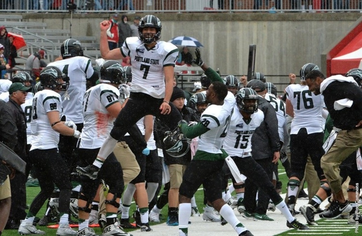 FCS scholarship offers can beat the FBS - Sports Illustrated