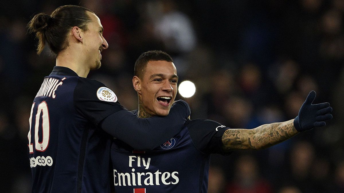 Zlatan Ibrahimovic juggles in PSG goal buildup vs Angers - Sports ...