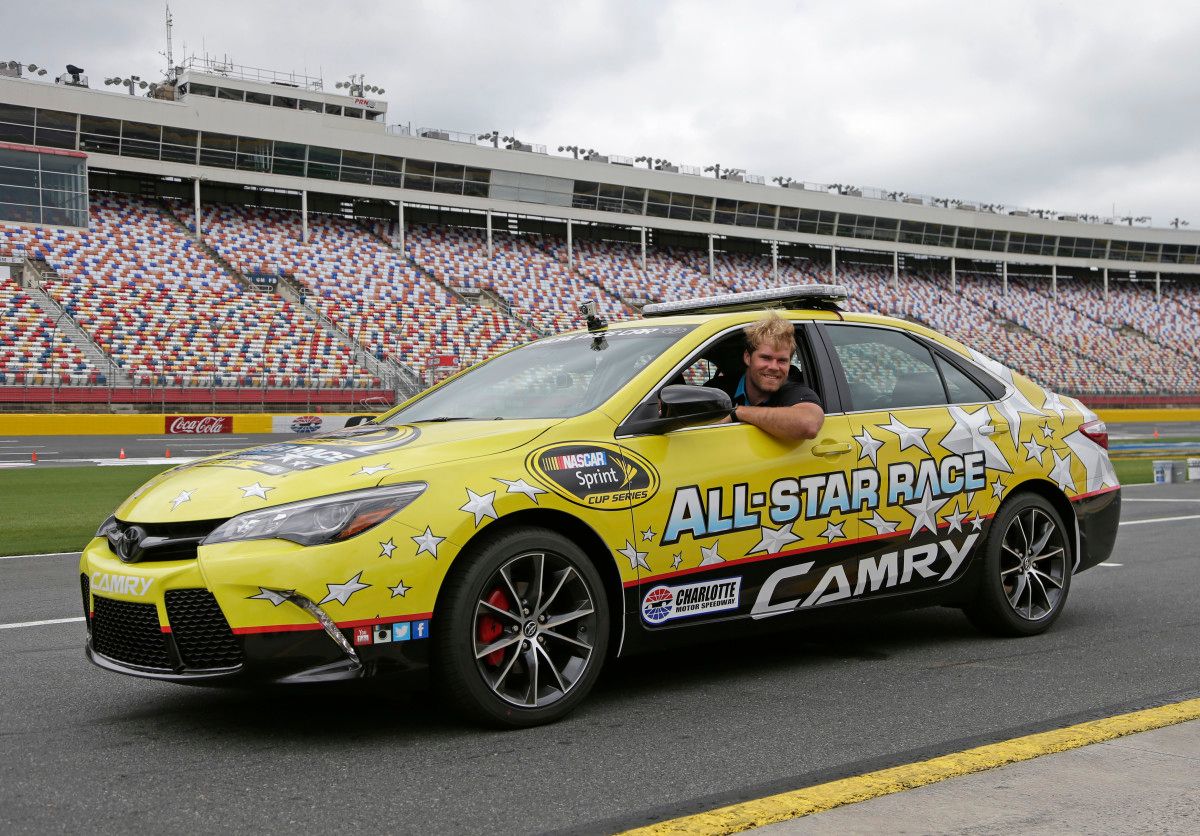 Carolina Panthers Greg Olsen to drive pace car - Sports Illustrated
