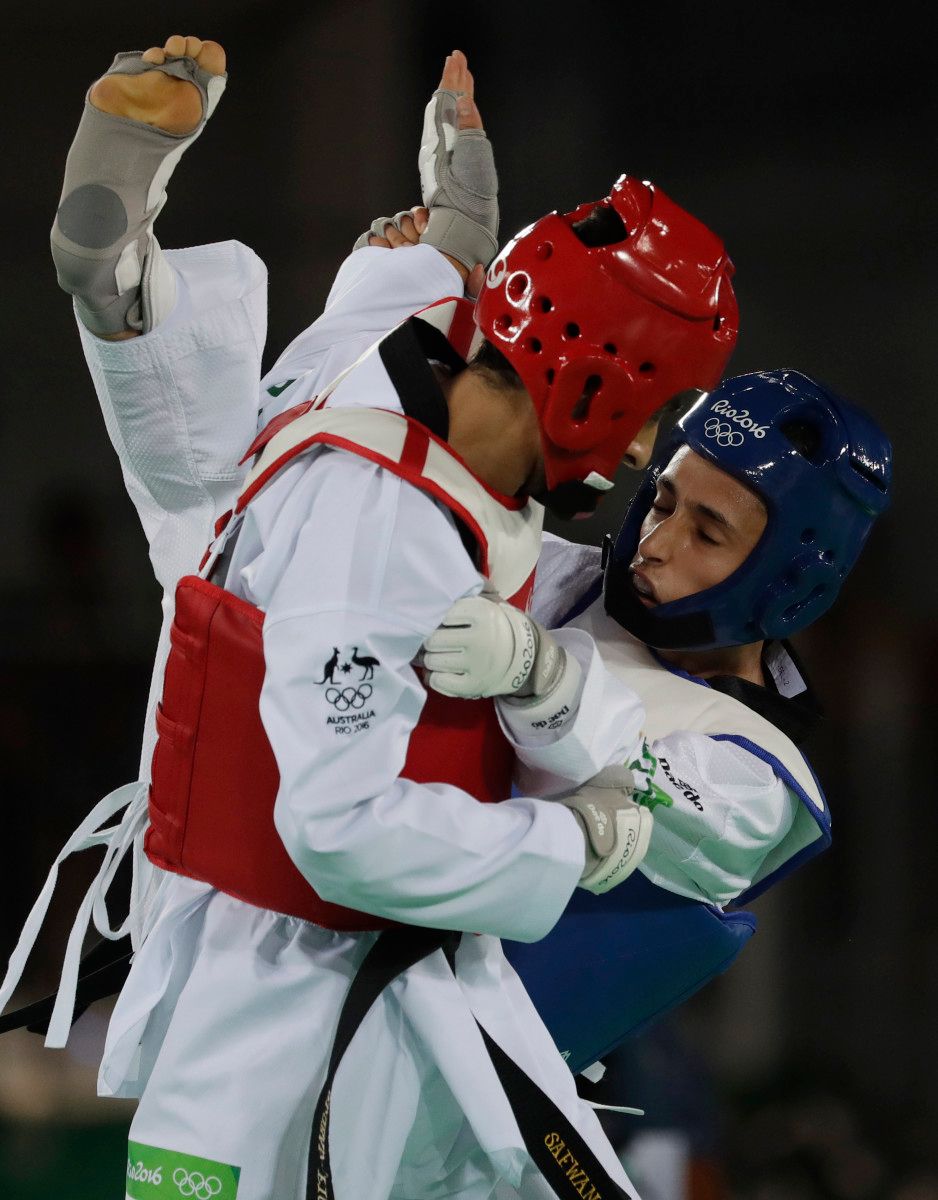 Is that a kick? Taekwondo fighters devise new ways to score - Sports ...