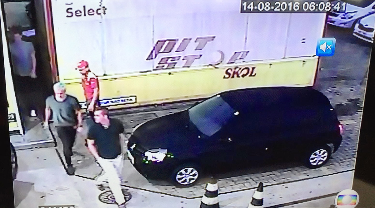 Ryan Lochte gas station security footage (Video) - Sports Illustrated