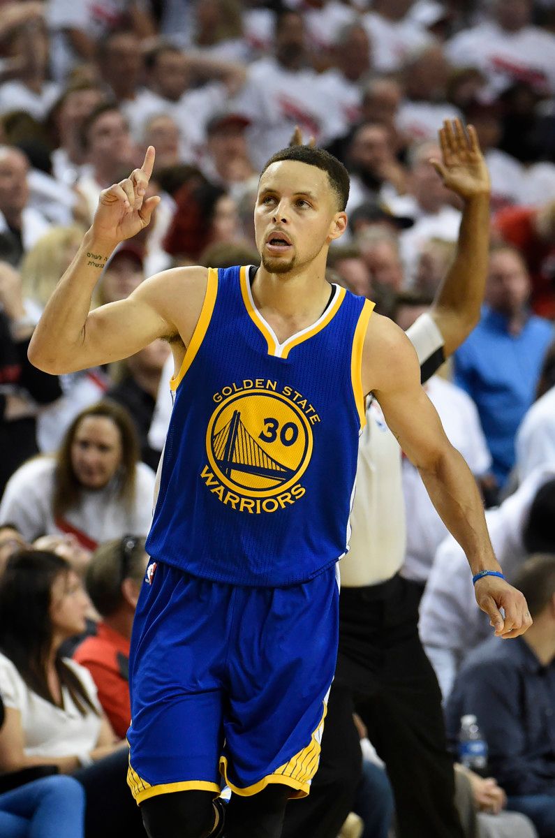 Stephen Curry is 1st unanimous NBA MVP, takes honor again - Sports ...