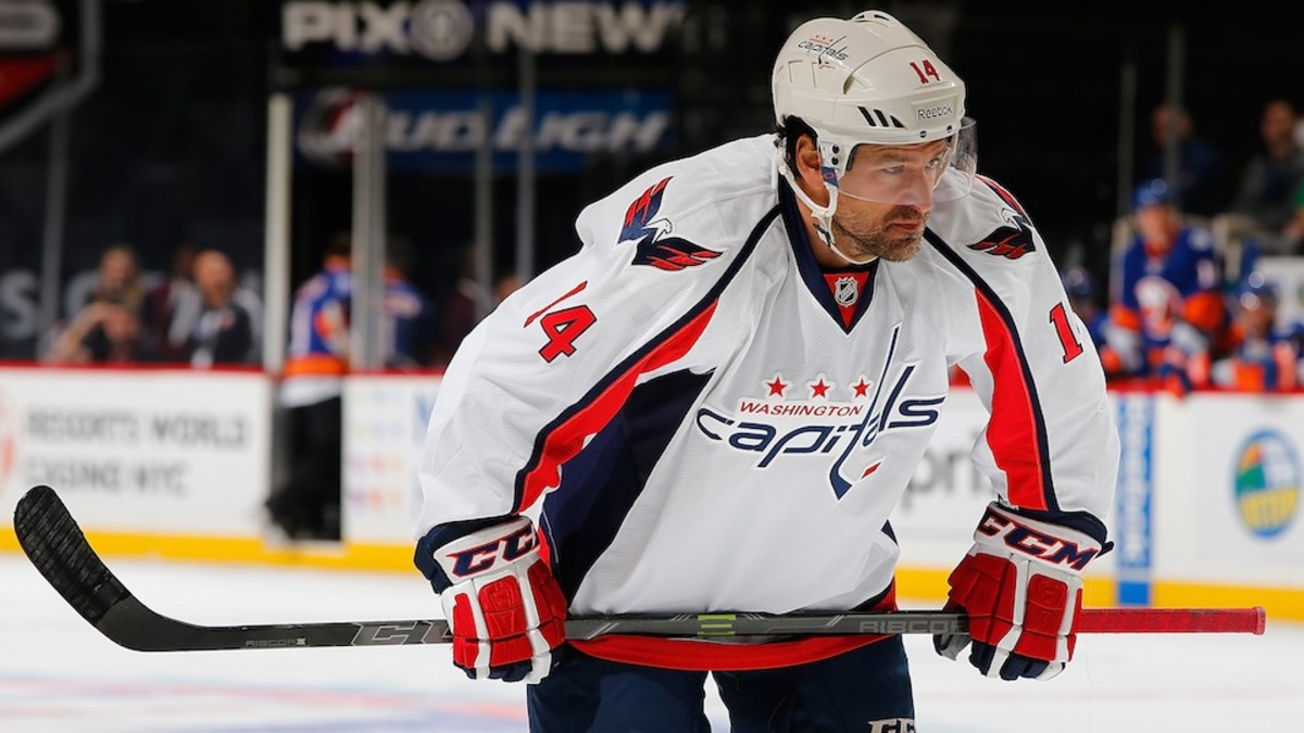 Washington Capitals: Justin Williams hair photo shoot - Sports Illustrated