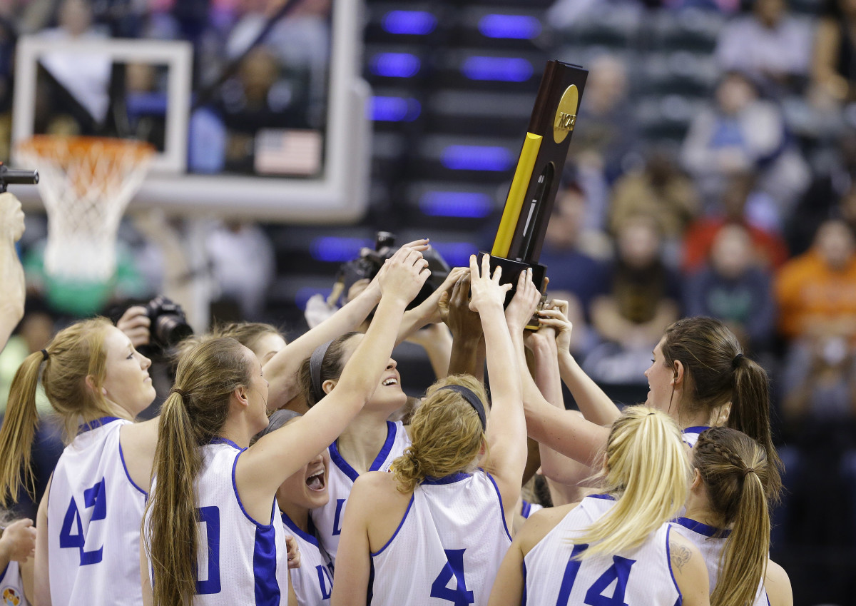 NCAA to mull playing 3 women's finals in same city again - Sports ...