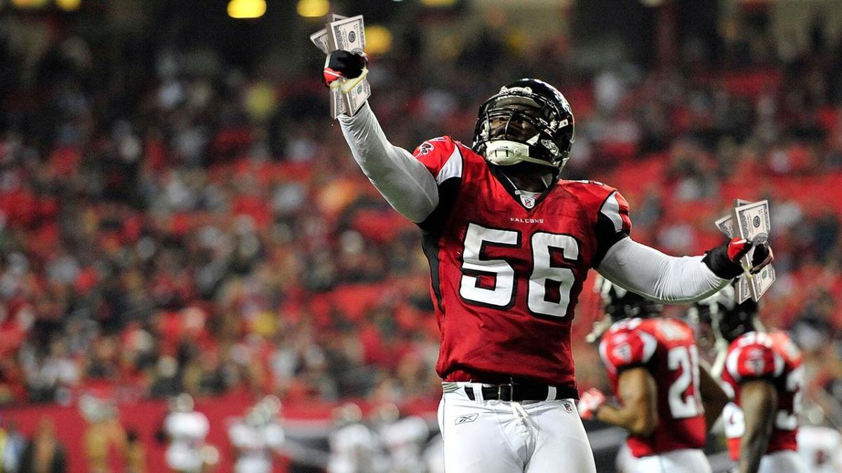 Atlanta Falcons LB Sean Weatherspoon's fiancee finds his game check ...