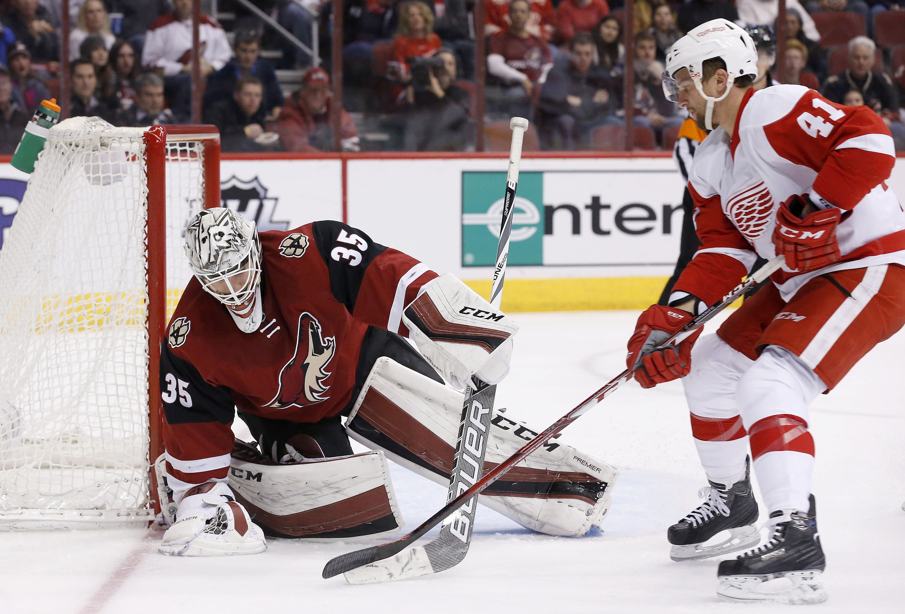 Rookie goalie Domingue giving Coyotes a huge lift - Sports Illustrated