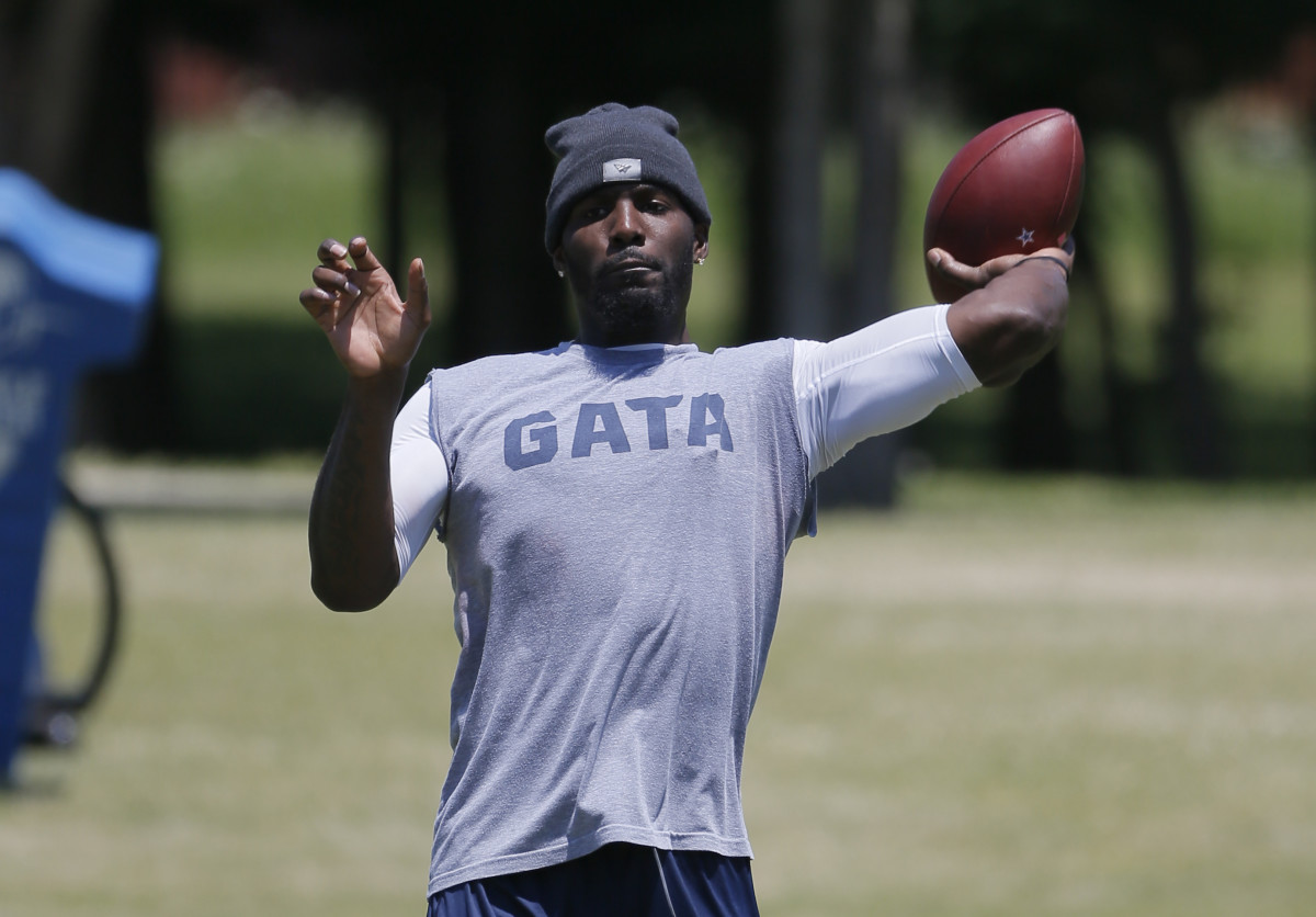 Romo feels young again coming off twice-broken collarbone - Sports ...