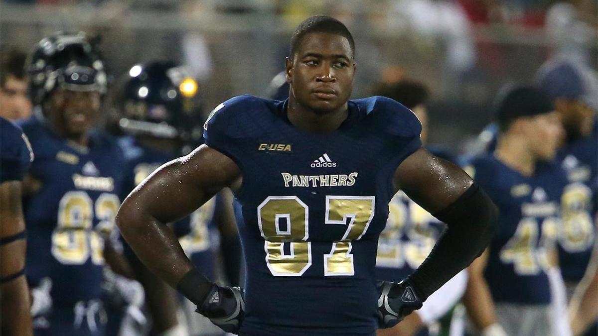 FIU TE out after girlfriend pours boiling water on him - Sports Illustrated