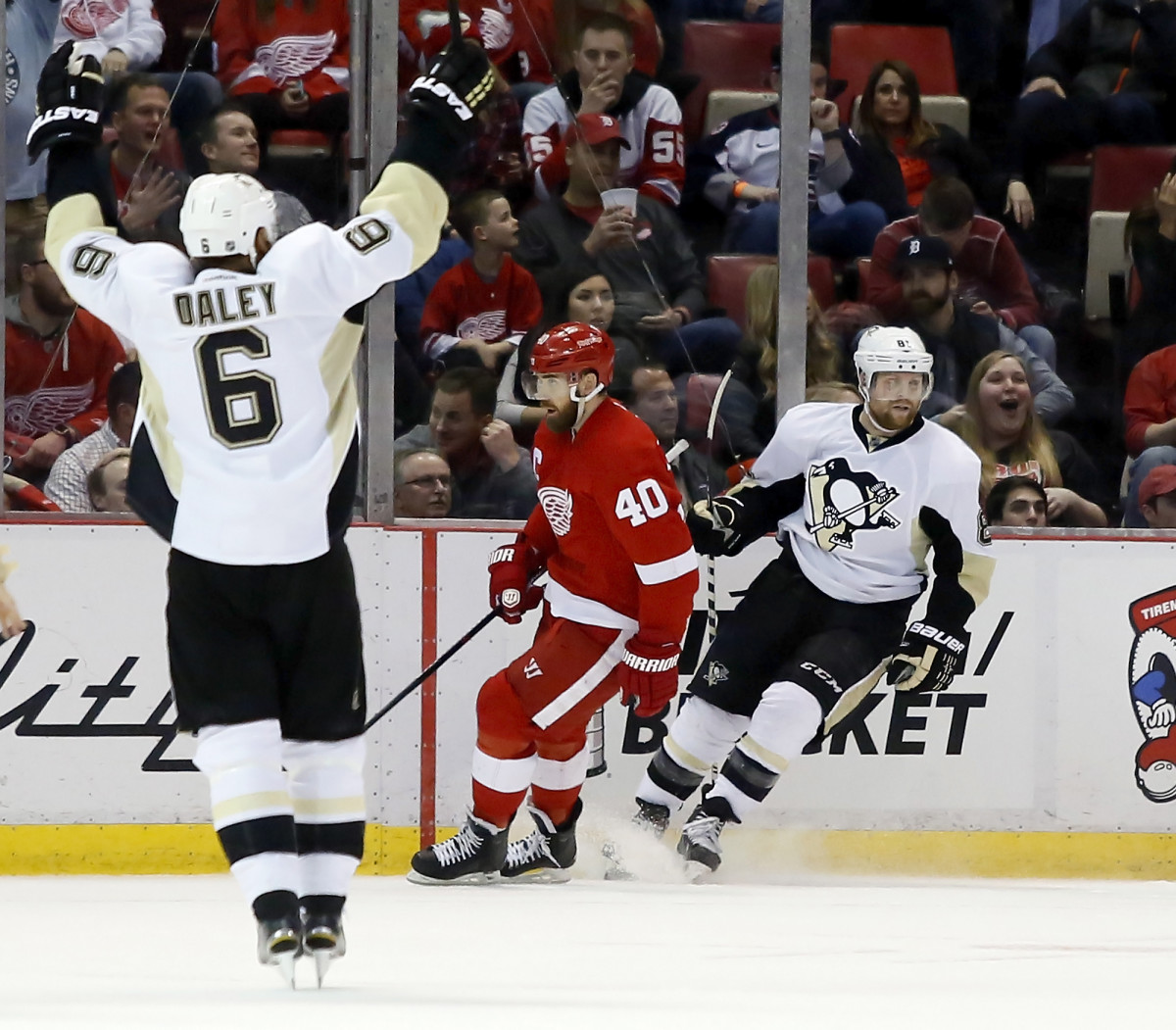 Penguins score 4 in 2nd period in 7-2 win over Red Wings - Sports ...