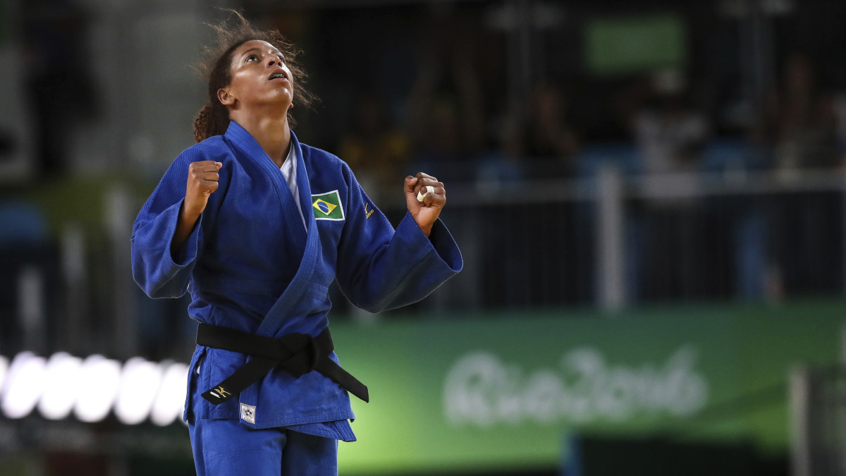Rio 2016: Brazil wins first gold medal in judo - Sports Illustrated