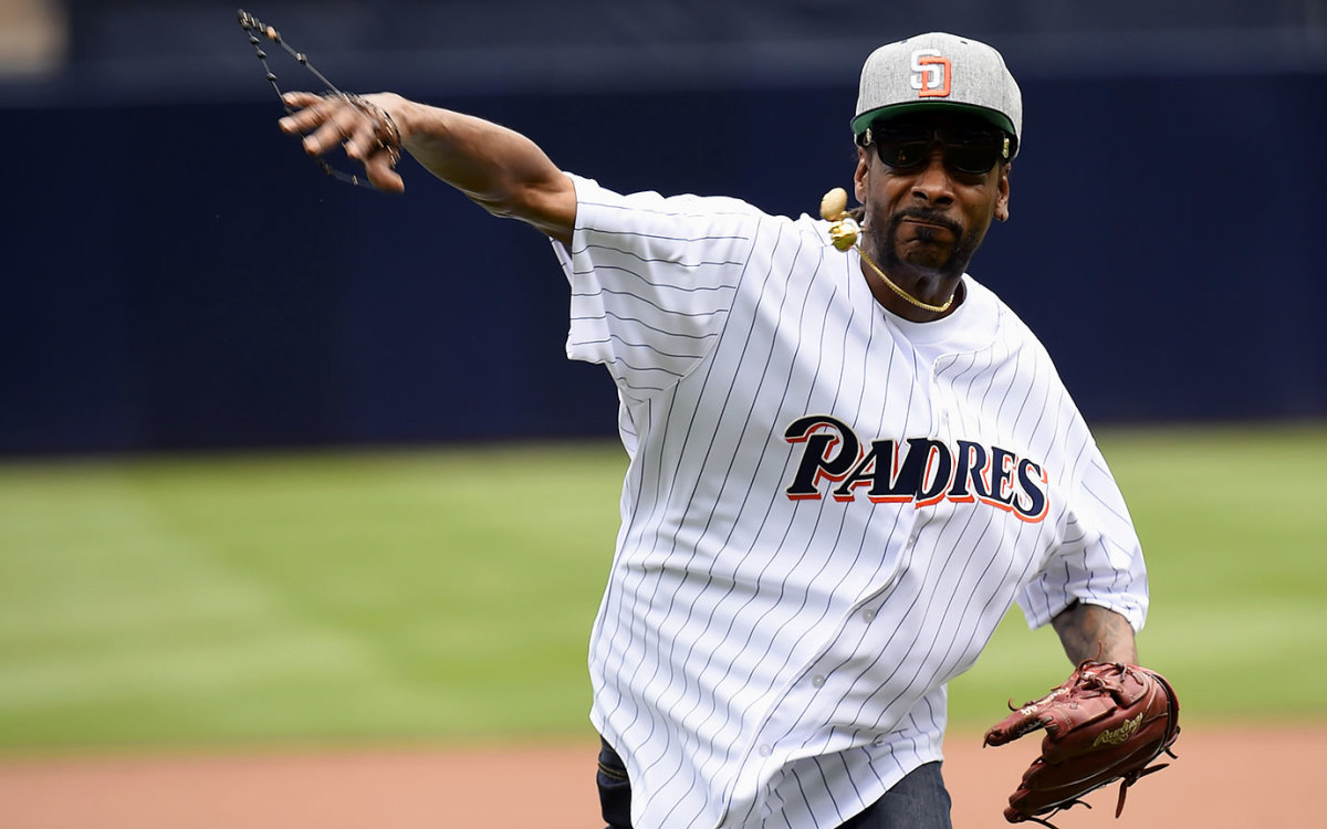 Celebrity First Pitches in 2016 - Sports Illustrated