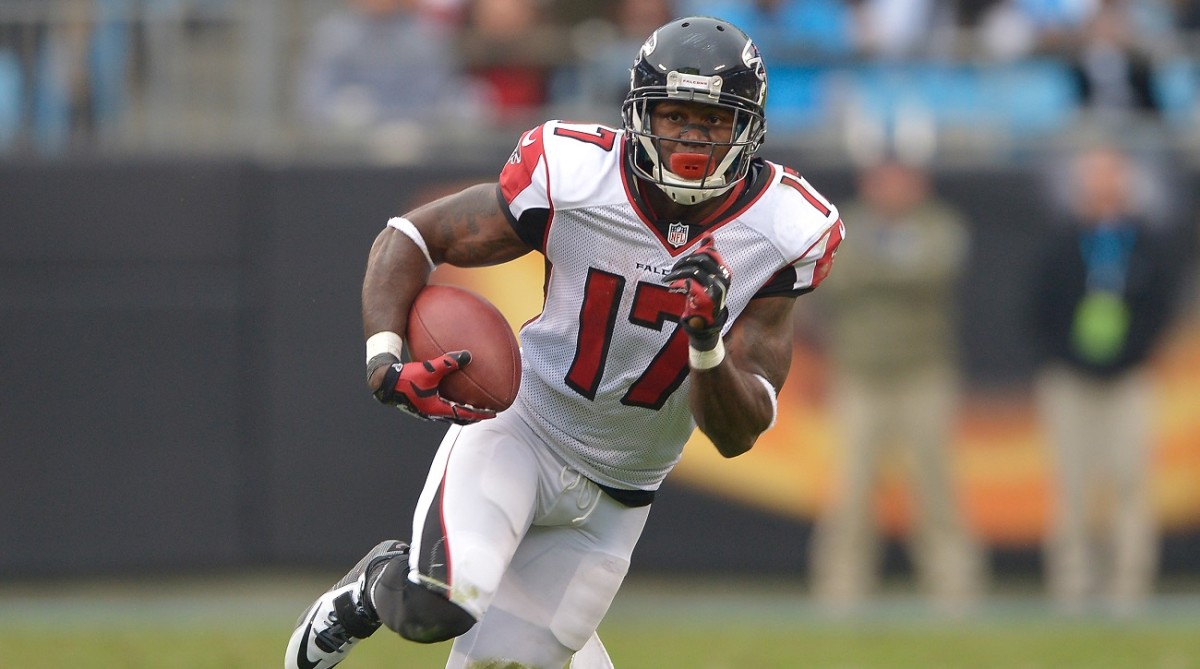 Devin Hester: Baltimore Ravens sign kick returner - Sports Illustrated