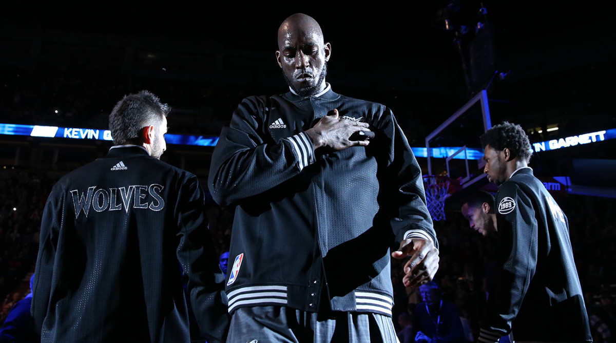 Losing Flip Saunders changed Kevin Garnett's relationship with Wolves ...